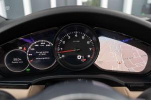Pelēks Porsche Cayenne 2019 Viļņa, ar dzinēja tilpumu 3.00 L un nobraukumu 65 tūkst. km par 50990 €, foto 27 vietnē AUTOMOTO.COM.LV
