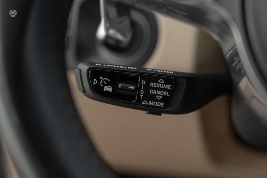Pelēks Porsche Cayenne 2019 Viļņa, ar dzinēja tilpumu 3.00 L un nobraukumu 65 tūkst. km par 50990 €, foto 32 vietnē AUTOMOTO.COM.LV