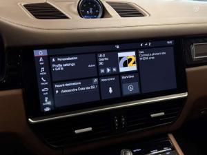 Grey Porsche Cayenne 2019 in Riga, with an engine capacity of 4.00 L and mileage of 164 thousand km for 52990 €, photo 21 on AUTOMOTO.COM.LV