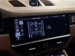 Grey Porsche Cayenne 2019 in Riga, with an engine capacity of 4.00 L and mileage of 164 thousand km for 52990 €, photo 26 on AUTOMOTO.COM.LV