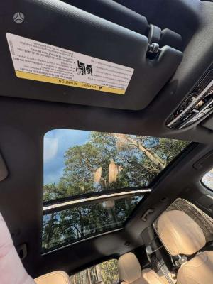 Grey Porsche Cayenne 2019 in Vilnius, with an engine capacity of 2.89 L and mileage of 200 thousand km for 38000 €, photo 12 on AUTOMOTO.COM.LV