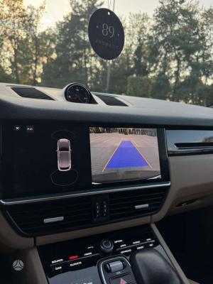 Grey Porsche Cayenne 2019 in Vilnius, with an engine capacity of 2.89 L and mileage of 200 thousand km for 38000 €, photo 21 on AUTOMOTO.COM.LV