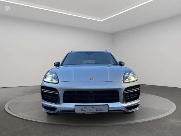 Grey Porsche Cayenne 2019 in Vilnius, with an engine capacity of 4.00 L and mileage of 130 thousand km for 54900 €, photo 9 on AUTOMOTO.COM.LV