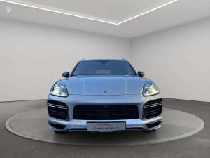 Grey Porsche Cayenne 2019 in Vilnius, with an engine capacity of 4.00 L and mileage of 130 thousand km for 54900 €, photo 9 on AUTOMOTO.COM.LV