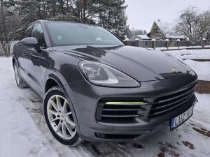 Grey Porsche Cayenne 2020 in Utena, with an engine capacity of 2.89 L and mileage of 204 thousand km for 33900 €, photo 2 on AUTOMOTO.COM.LV