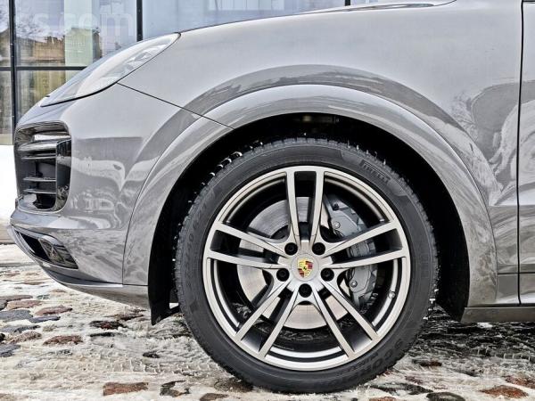 Pelēks Porsche Cayenne 2020 Rīga, ar dzinēja tilpumu 2.90 L un nobraukumu 76 tūkst. km par 65555 €, foto 10 vietnē AUTOMOTO.COM.LV