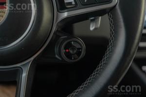 Pelēks Porsche Cayenne 2020 Rīga, ar dzinēja tilpumu 3.00 L un nobraukumu 131 tūkst. km par 65990 €, foto 15 vietnē AUTOMOTO.COM.LV