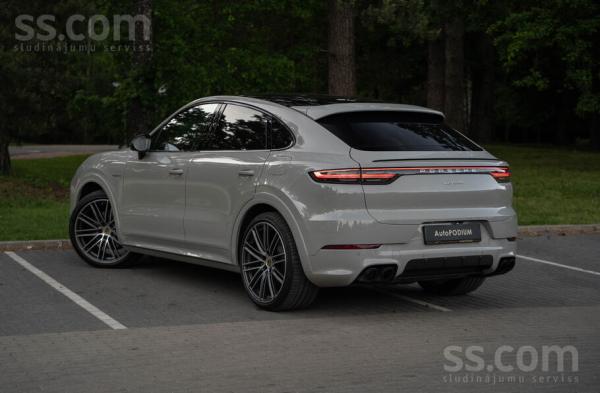 Pelēks Porsche Cayenne 2020 Rīga, ar dzinēja tilpumu 3.00 L un nobraukumu 131 tūkst. km par 65990 €, foto 5 vietnē AUTOMOTO.COM.LV