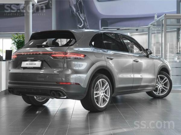 Grey Porsche Cayenne 2020 in Riga, with an engine capacity of 3.00 L and mileage of 153 thousand km for 44900 €, photo 3 on AUTOMOTO.COM.LV