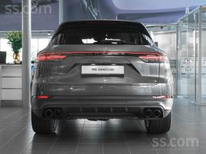 Pelēks Porsche Cayenne 2020 Rīga, ar dzinēja tilpumu 3.00 L un nobraukumu 153 tūkst. km par 44900 €, foto 7 vietnē AUTOMOTO.COM.LV