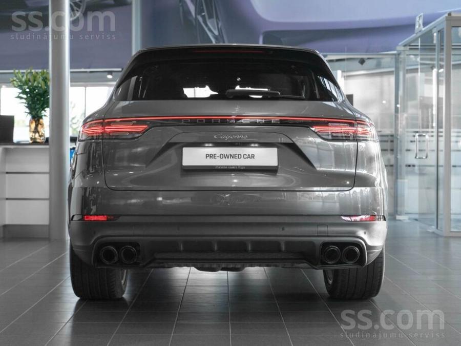 Pelēks Porsche Cayenne 2020 Rīga, ar dzinēja tilpumu 3.00 L un nobraukumu 153 tūkst. km par 44900 €, foto 7 vietnē AUTOMOTO.COM.LV