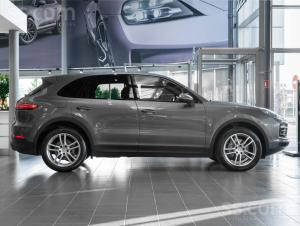 Pelēks Porsche Cayenne 2020 Rīga, ar dzinēja tilpumu 3.00 L un nobraukumu 153 tūkst. km par 44900 €, foto 8 vietnē AUTOMOTO.COM.LV