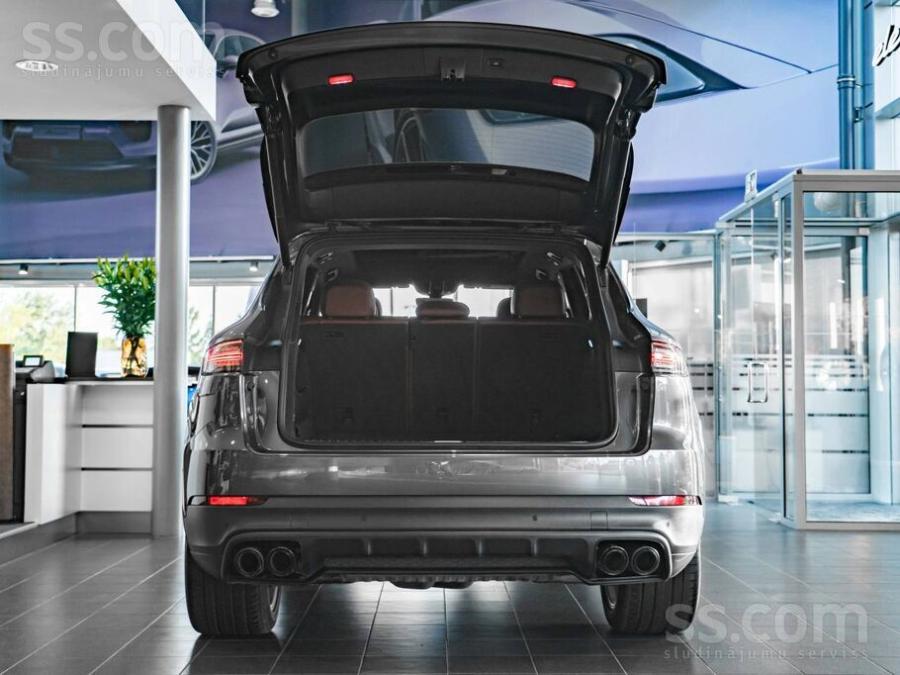 Pelēks Porsche Cayenne 2020 Rīga, ar dzinēja tilpumu 3.00 L un nobraukumu 153 tūkst. km par 44900 €, foto 15 vietnē AUTOMOTO.COM.LV
