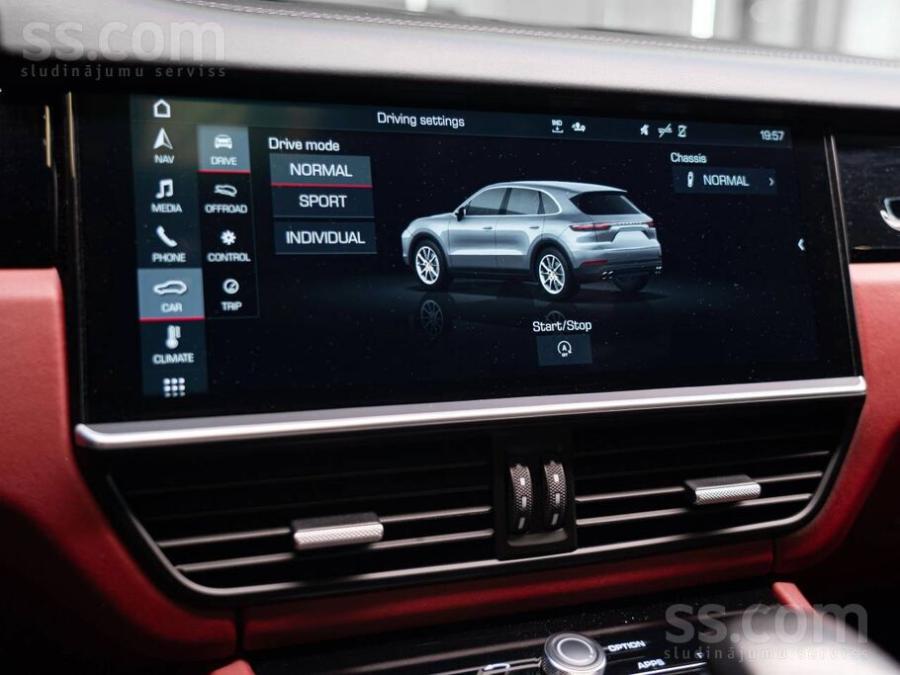 Pelēks Porsche Cayenne 2020 Rīga, ar dzinēja tilpumu 3.00 L un nobraukumu 153 tūkst. km par 44900 €, foto 28 vietnē AUTOMOTO.COM.LV