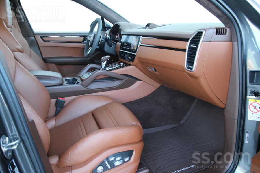 Pelēks Porsche Cayenne 2020 Rīga, ar dzinēja tilpumu 4.00 L un nobraukumu 121 tūkst. km par 63000 €, foto 14 vietnē AUTOMOTO.COM.LV