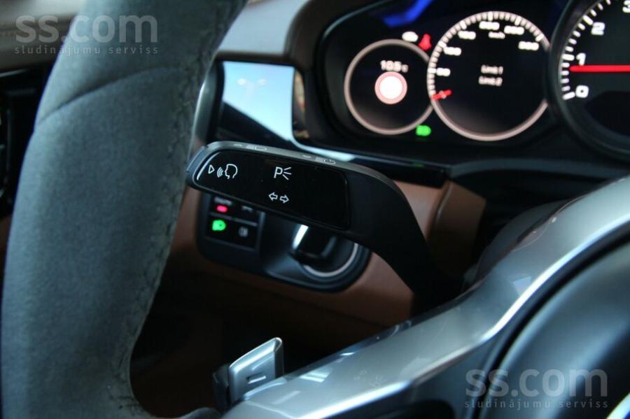 Pelēks Porsche Cayenne 2020 Rīga, ar dzinēja tilpumu 4.00 L un nobraukumu 121 tūkst. km par 63000 €, foto 23 vietnē AUTOMOTO.COM.LV