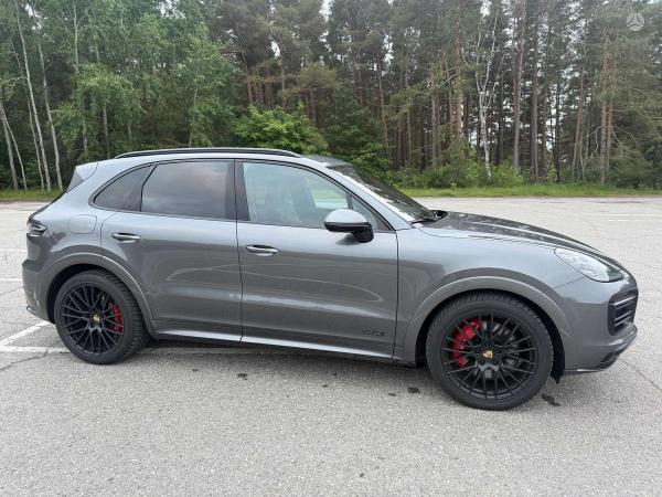 Pelēks Porsche Cayenne 2020 Klaipėda, ar dzinēja tilpumu 4.00 L un nobraukumu 185 tūkst. km par 45300 €, foto 7 vietnē AUTOMOTO.COM.LV