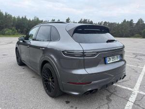Pelēks Porsche Cayenne 2020 Klaipėda, ar dzinēja tilpumu 4.00 L un nobraukumu 185 tūkst. km par 45300 €, foto 13 vietnē AUTOMOTO.COM.LV