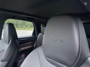 Pelēks Porsche Cayenne 2020 Klaipėda, ar dzinēja tilpumu 4.00 L un nobraukumu 185 tūkst. km par 45300 €, foto 17 vietnē AUTOMOTO.COM.LV