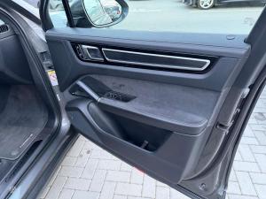 Pelēks Porsche Cayenne 2020 Klaipėda, ar dzinēja tilpumu 4.00 L un nobraukumu 185 tūkst. km par 45300 €, foto 21 vietnē AUTOMOTO.COM.LV