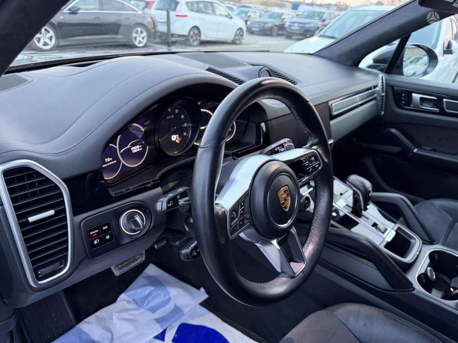 Pelēks Porsche Cayenne 2020 Klaipėda, ar dzinēja tilpumu 4.00 L un nobraukumu 185 tūkst. km par 45300 €, foto 29 vietnē AUTOMOTO.COM.LV