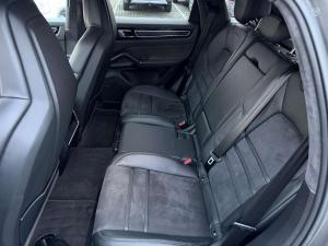 Pelēks Porsche Cayenne 2020 Klaipėda, ar dzinēja tilpumu 4.00 L un nobraukumu 185 tūkst. km par 45300 €, foto 30 vietnē AUTOMOTO.COM.LV
