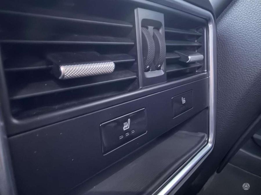 Pelēks Porsche Cayenne 2020 Klaipėda, ar dzinēja tilpumu 4.00 L un nobraukumu 185 tūkst. km par 45300 €, foto 31 vietnē AUTOMOTO.COM.LV