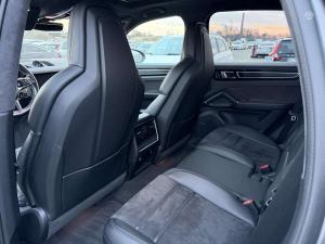 Pelēks Porsche Cayenne 2020 Klaipėda, ar dzinēja tilpumu 4.00 L un nobraukumu 185 tūkst. km par 45300 €, foto 32 vietnē AUTOMOTO.COM.LV