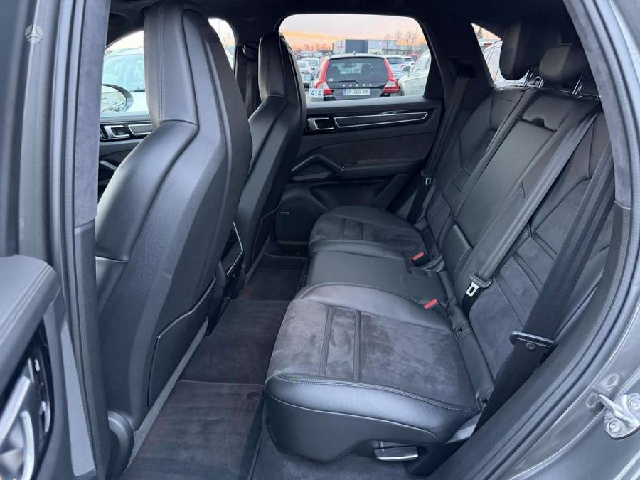 Pelēks Porsche Cayenne 2020 Klaipėda, ar dzinēja tilpumu 4.00 L un nobraukumu 185 tūkst. km par 45300 €, foto 34 vietnē AUTOMOTO.COM.LV