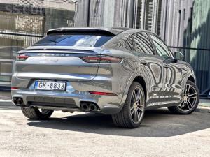 Pelēks Porsche Cayenne 2020 Rīga, ar dzinēja tilpumu 2.90 L un nobraukumu 80 tūkst. km par 63333 €, foto 4 vietnē AUTOMOTO.COM.LV