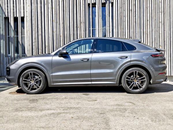 Pelēks Porsche Cayenne 2020 Rīga, ar dzinēja tilpumu 2.90 L un nobraukumu 80 tūkst. km par 63333 €, foto 6 vietnē AUTOMOTO.COM.LV