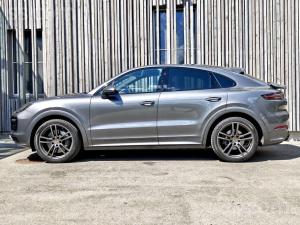 Pelēks Porsche Cayenne 2020 Rīga, ar dzinēja tilpumu 2.90 L un nobraukumu 80 tūkst. km par 63333 €, foto 7 vietnē AUTOMOTO.COM.LV