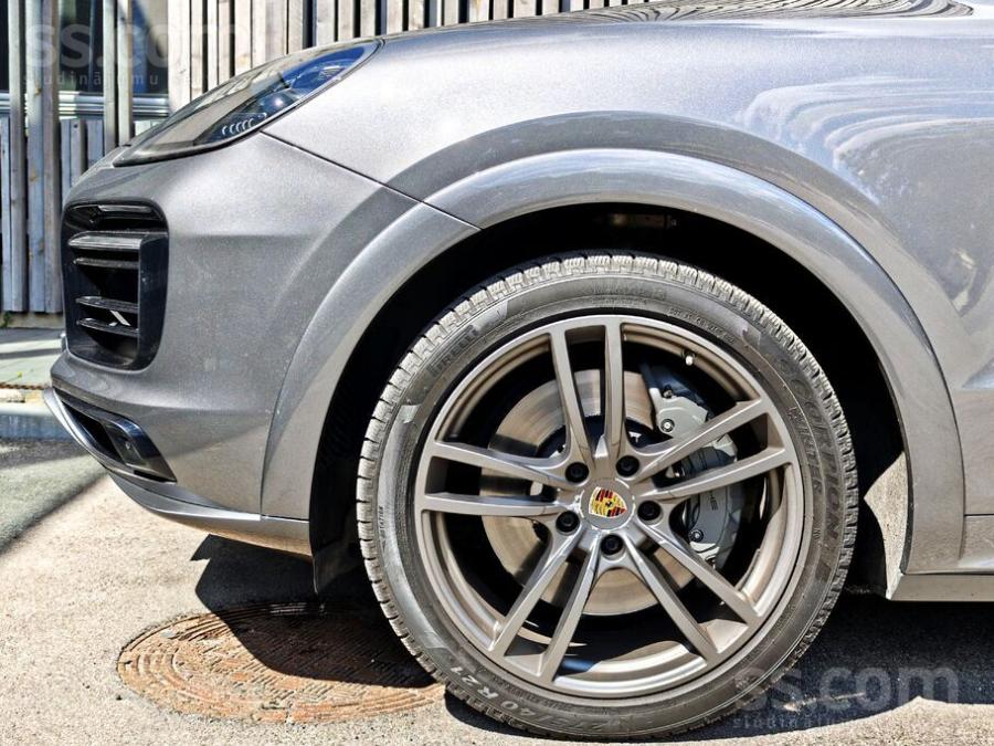 Pelēks Porsche Cayenne 2020 Rīga, ar dzinēja tilpumu 2.90 L un nobraukumu 80 tūkst. km par 63333 €, foto 10 vietnē AUTOMOTO.COM.LV
