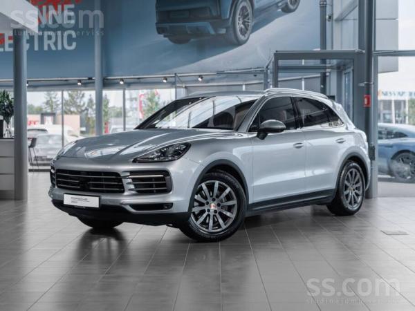 Grey Porsche Cayenne 2020 in Riga, with an engine capacity of 3.00 L and mileage of 115 thousand km for 45900 €, photo 1 on AUTOMOTO.COM.LV