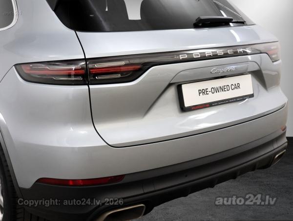 Grey Porsche Cayenne 2020 in Tallinn, with an engine capacity of 3.00 L and mileage of 73 thousand km for 55000 €, photo 9 on AUTOMOTO.COM.LV