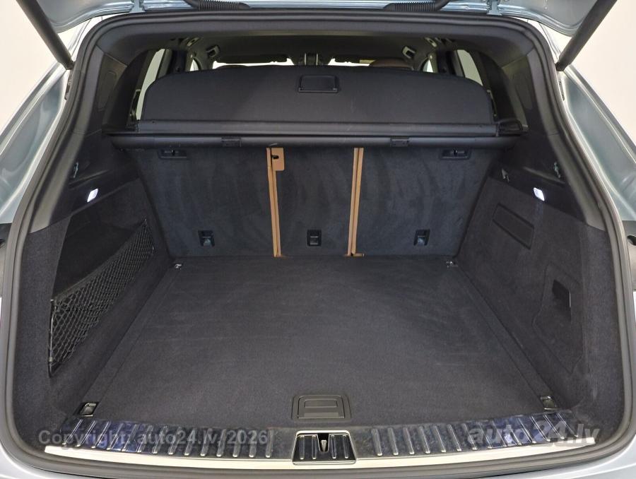 Pelēks Porsche Cayenne 2020 Tallina, ar dzinēja tilpumu 3.00 L un nobraukumu 73 tūkst. km par 55000 €, foto 15 vietnē AUTOMOTO.COM.LV