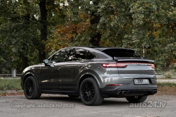 Porsche Cayenne 2020 in Tallinn on AUTOMOTO.COM.LV Grey Porsche Cayenne 2020 in Tallinn, with an engine capacity of 2.90 L and mileage of 128 thousand km for 71900 €, photo 10 on AUTOMOTO.COM.LV