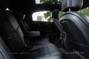 Серый Порше Каен 2020 в Таллин, объемом двигателя 2.90 л и пробегом 128 тыс. км за 71900 €, фото 22 на AUTOMOTO.COM.LV