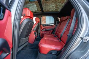 Grey Porsche Cayenne 2020 in Riga, with an engine capacity of 3.00 L and mileage of 153 thousand km for 44900 €, photo 14 on AUTOMOTO.COM.LV