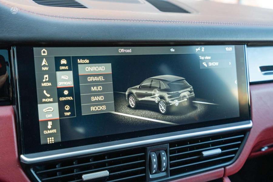 Grey Porsche Cayenne 2020 in Riga, with an engine capacity of 3.00 L and mileage of 153 thousand km for 44900 €, photo 26 on AUTOMOTO.COM.LV