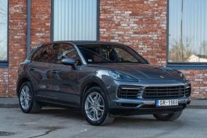 Grey Porsche Cayenne 2020 in Riga, with an engine capacity of 3.00 L and mileage of 153 thousand km for 44900 €, photo 36 on AUTOMOTO.COM.LV