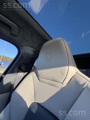 Grey Porsche Cayenne 2021 in Riga, with an engine capacity of 3.00 L and mileage of 75 thousand km for 61000 €, photo 11 on AUTOMOTO.COM.LV