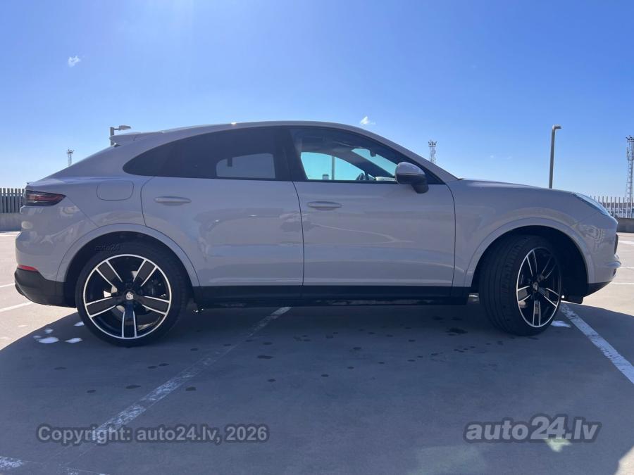 Pelēks Porsche Cayenne 2021 Tallina, ar dzinēja tilpumu 3.00 L un nobraukumu 92 tūkst. km par 67900 €, foto 4 vietnē AUTOMOTO.COM.LV
