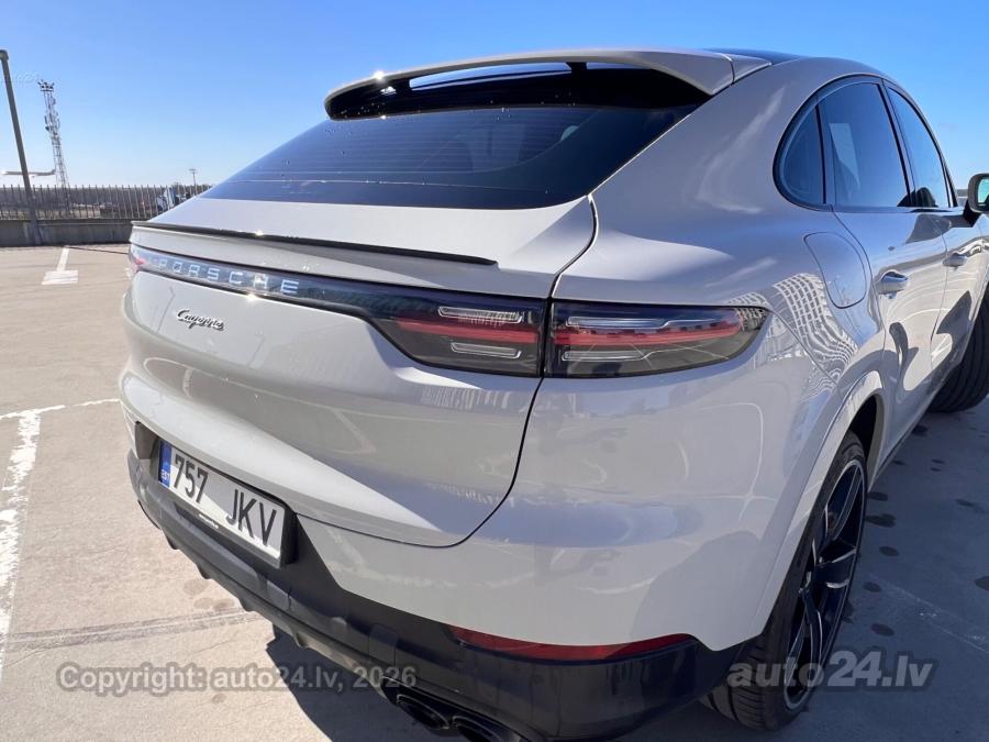 Pelēks Porsche Cayenne 2021 Tallina, ar dzinēja tilpumu 3.00 L un nobraukumu 92 tūkst. km par 67900 €, foto 9 vietnē AUTOMOTO.COM.LV