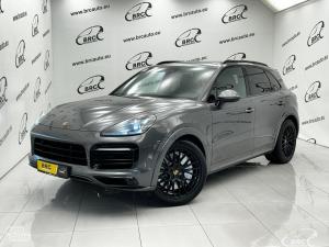 Grey Porsche Cayenne 2021 in Avizieniai, with an engine capacity of 4.00 L and mileage of 66 thousand km for 69000 €, photo  on AUTOMOTO.COM.LV