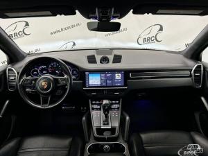 Pelēks Porsche Cayenne 2021 Avižieniai, ar dzinēja tilpumu 4.00 L un nobraukumu 66 tūkst. km par 69000 €, foto 4 vietnē AUTOMOTO.COM.LV