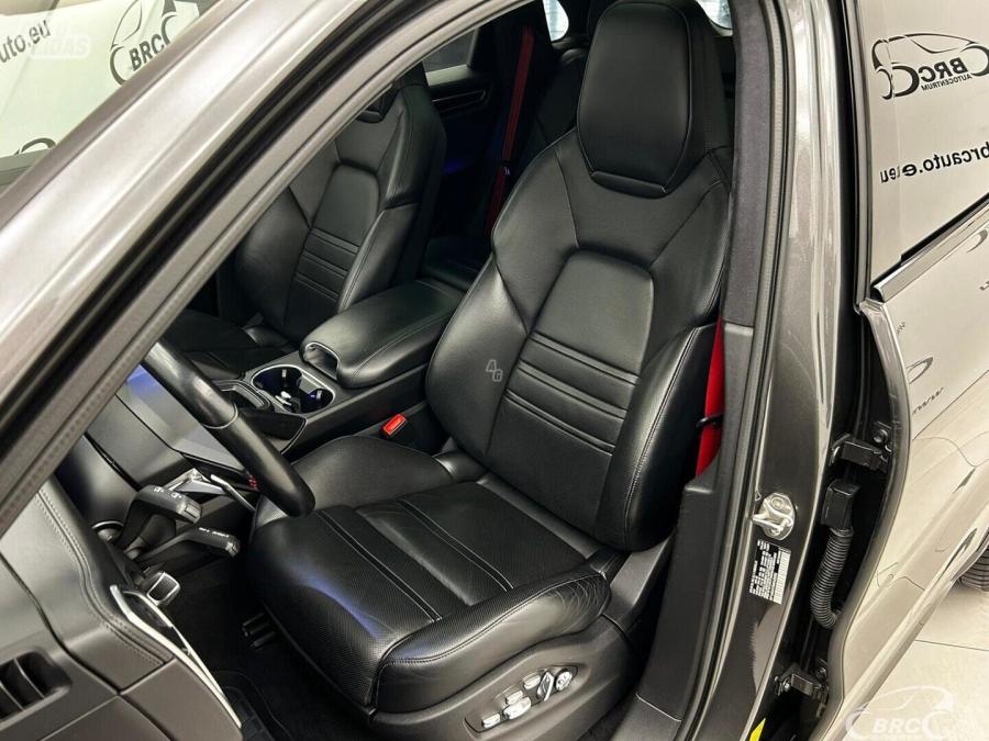 Pelēks Porsche Cayenne 2021 Avižieniai, ar dzinēja tilpumu 4.00 L un nobraukumu 66 tūkst. km par 69000 €, foto 5 vietnē AUTOMOTO.COM.LV
