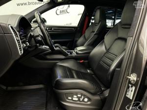 Pelēks Porsche Cayenne 2021 Avižieniai, ar dzinēja tilpumu 4.00 L un nobraukumu 66 tūkst. km par 69000 €, foto 13 vietnē AUTOMOTO.COM.LV