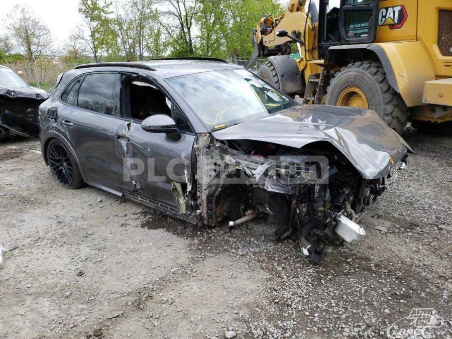 Pelēks Porsche Cayenne 2021 Avižieniai, ar dzinēja tilpumu 4.00 L un nobraukumu 66 tūkst. km par 69000 €, foto 38 vietnē AUTOMOTO.COM.LV