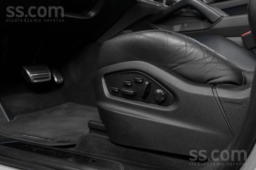Grey Porsche Cayenne 2021 in Riga, with an engine capacity of 4.00 L and mileage of 162 thousand km for 64900 €, photo 22 on AUTOMOTO.COM.LV